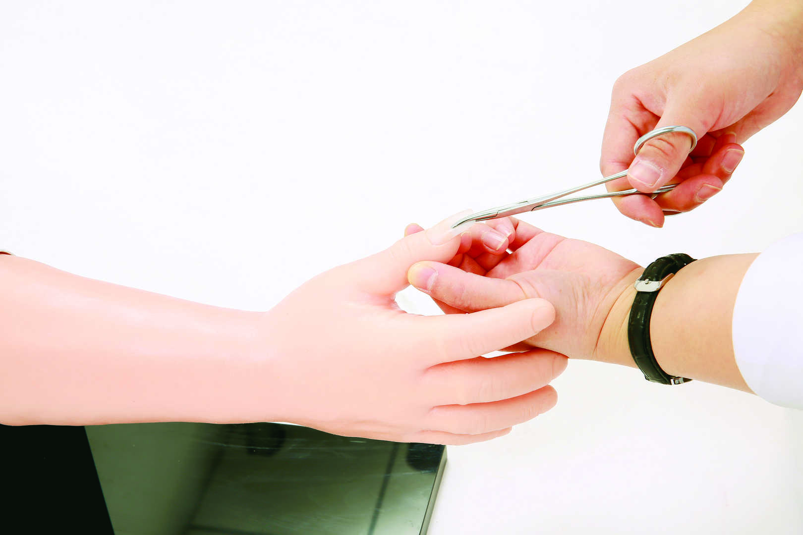 Fingernail Removal Trainer_Tellyes Scientific INC. Fingernail Removal Trainer_Tellyes Scientific INC.